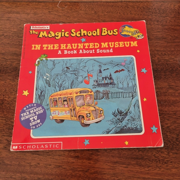 Scholastic | Other | The Magic School Bus In The Haunted Museum A Book ...